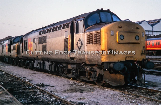 ORIGINAL RAILWAY SLIDE: Class 37 Diesel 37198 at Norwich? 1989 D-880 £2 ...