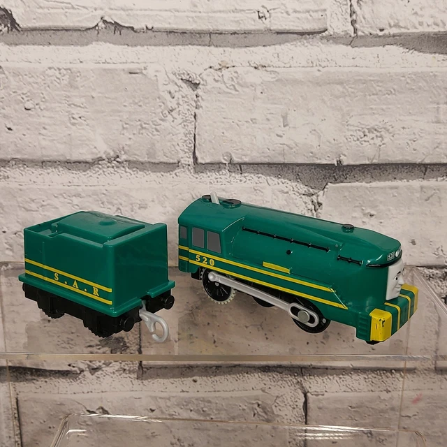 TRACKMASTER SHANE MOTORIZED Train And Carriage Thomas The Tank Engine ...