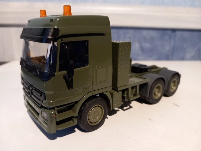 CONRAD CAMION TRACTEUR M.B actros 6x4 militaire army 1/50 TRUCK LKW no ...