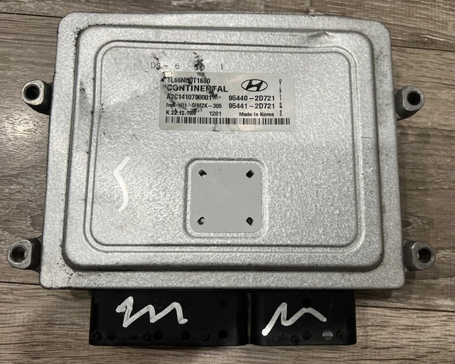 2018 HYUNDAI TUCSON Chassis ECM Transmission Control 95440-2D721 $170. ...