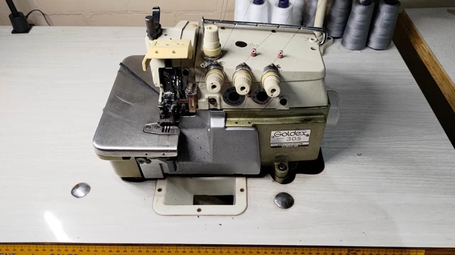 INDUSTRIAL 5 THREAD overlocker Goldex 305 . Great condition, Recently ...