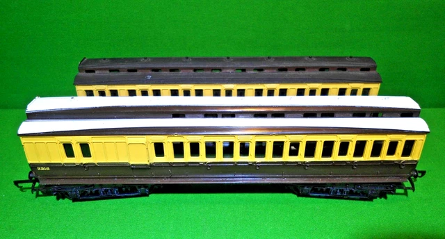 VINTAGE 1960S TRIANG OO Gauge Brown & Cream Clerestory GWR Coaches 2316 ...