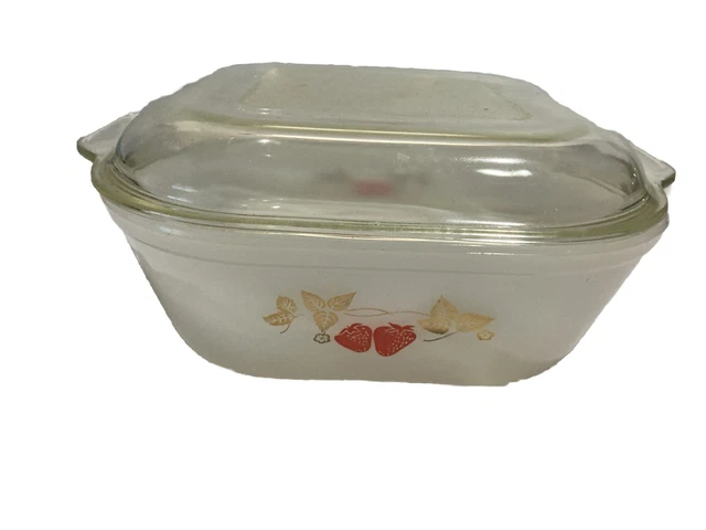 VINTAGE PYREX SQUARE Casserole Dish With Lid Strawberry Pattern No ...