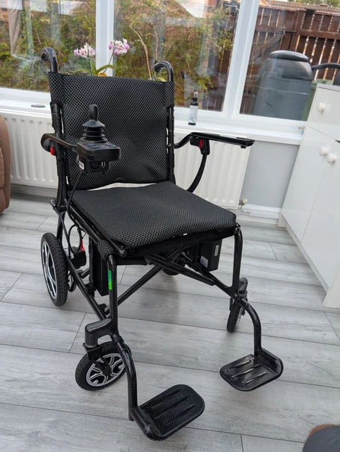 ICONNECT ZORA PORTABLE Carbon Fiber Powerchair Wheelchair, Excellent ...