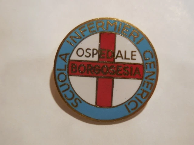 INSIGNE D'HÔPITAL ROUGE école d'infirmières professionnelles de Saronno ...