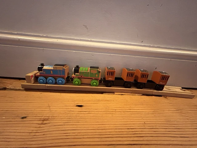 THOMAS THE TANK EngineAnnie and Clarabel and Percy Wooden Brio Train £ ...
