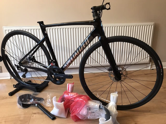 SPECIALIZED ALLEZ SPRINT Comp 105 Disc Road Bike 2022 Tarmac Black ...