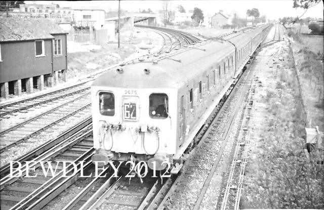 NEGATIVE 35MM UNIT 2675 LOCATION AND DATE UNRECORDED + COPYRIGHT £3.99 ...