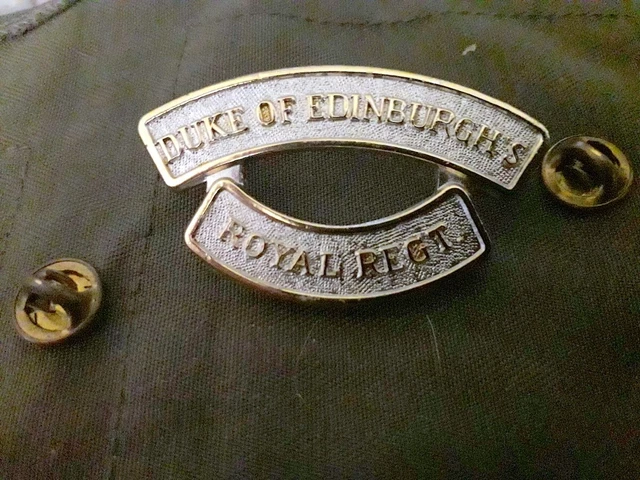 WW1 BRITISH ARMY Title Shoulder Duke Of Edinburgh's Royal Regiment £10. ...