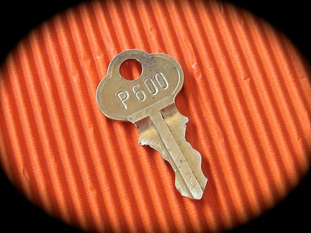 ROCK-OLA JUKEBOX #P600 Cabinet Master Key-Suits Many Models-Rockola! £ ...