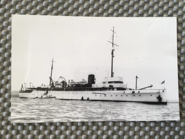 HMS FLINDERS - Sloop - British Royal Navy - Photograph - 15x10cm £2.25 ...