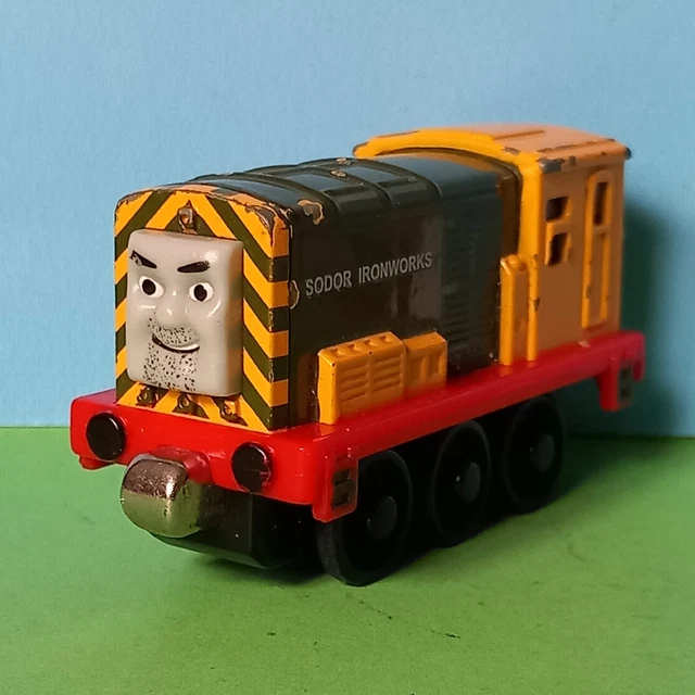 THOMAS THE TANK Engine & Friends Take N Play Diecast Iron Bert Train ...