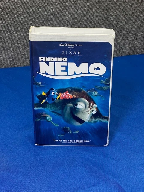 FINDING NEMO VHS Disney Pixar Classic Animated Film w/ Blue & Black ...