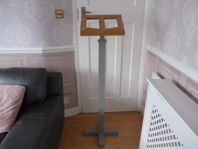 HEIGHT ADJUSTABLE, WOODEN Lectern, Book Stand,Church,Restaurants ...