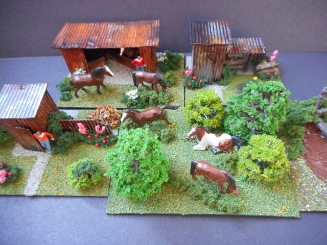 OO GAUGE DIORAMA Horse Stable Field Garden Allotment Model Railway ...