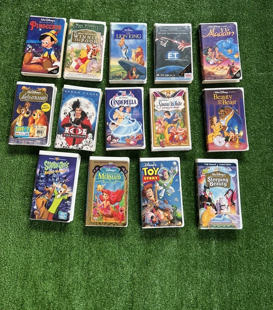 DISNEY MOVIES VHS LOT of 12 VHS Tapes Black Diamond Sealed Toy Winnie ...