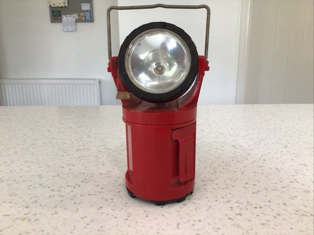 UNUSUAL GPO GENERAL Post Office Red Plastic Torch No 13 Oldham & Sons ...