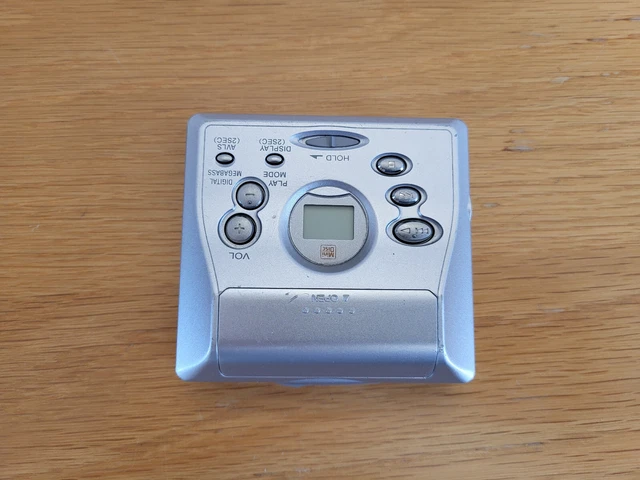 SONY WALKMAN MINIDISC MZ-E300 - Digital Mega Bass - 20s ESP - AVLS - £ ...