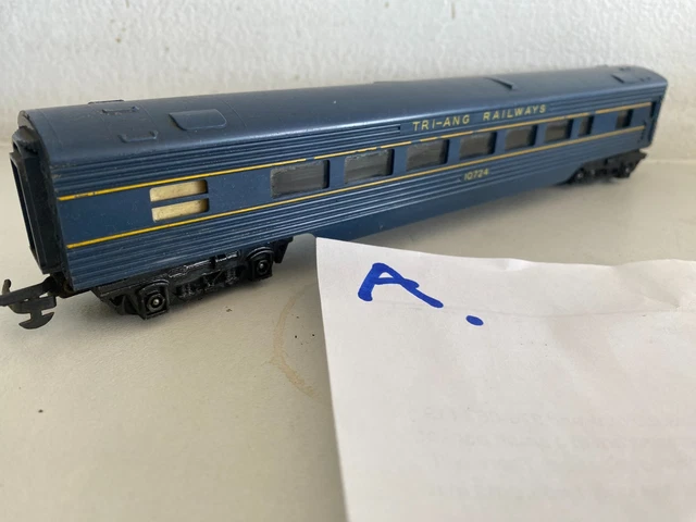 TRIANG EARLY R131 BLUE ROOF SALOON COACH 10724 1960 transcontinental GC ...