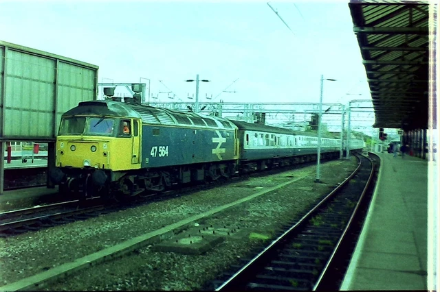 35MM RAILWAY COLOUR Negative Class 47 564 at Crewe £1.75 - PicClick UK