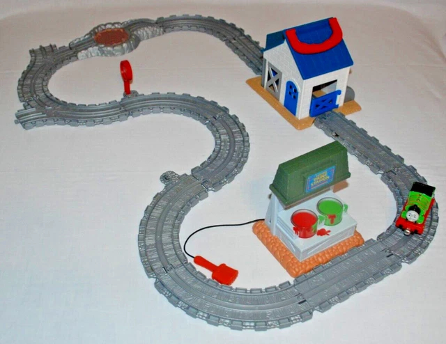 THOMAS & FRIENDS Take Along n Play Train Yard Set inc Magnetic Percy ...