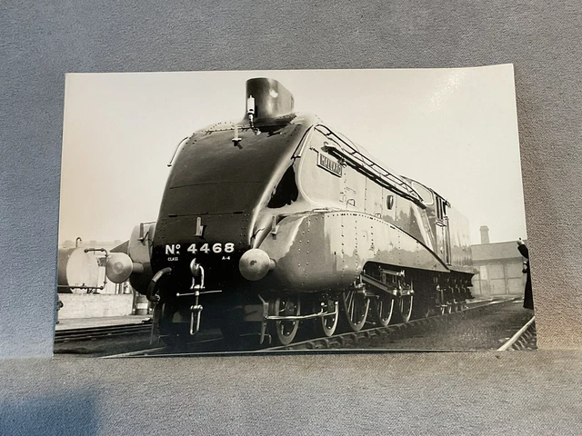 VINTAGE TRAIN PHOTO Steam Locomotive LNER Mallard 4468 £10.00 - PicClick UK