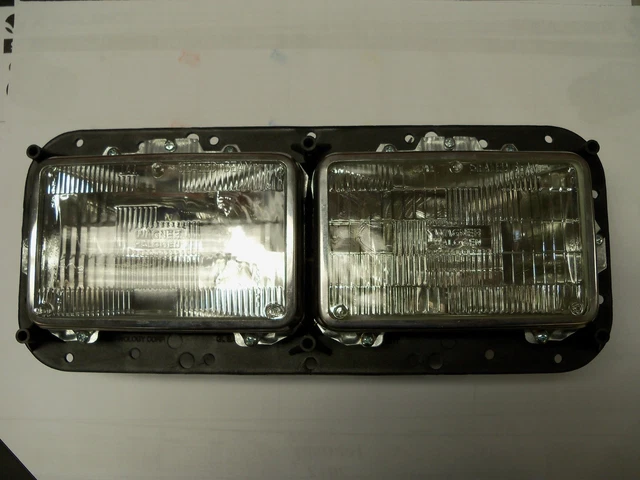 DUAL SQUARE HEADLIGHT ASSEMBLIES Peterbilt, Kenworth, Freightliner EUR ...