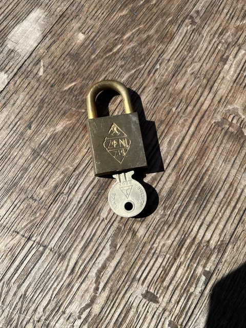 ZENI - Z 19 VINTAGE BRASS PADLOCK WITH 1 KEY Stamped PLA £14.23 ...