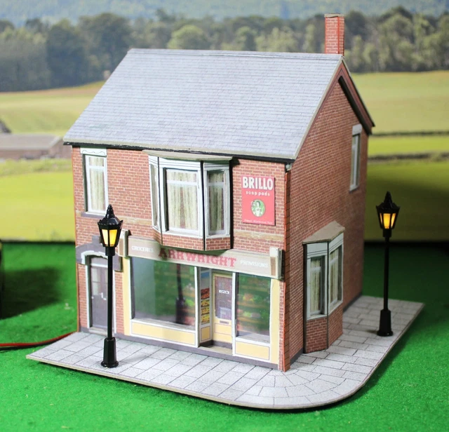 00 SCALE, ARKWRIGHT'S Grocers Shop Lit Version With Interior, ** Ready ...