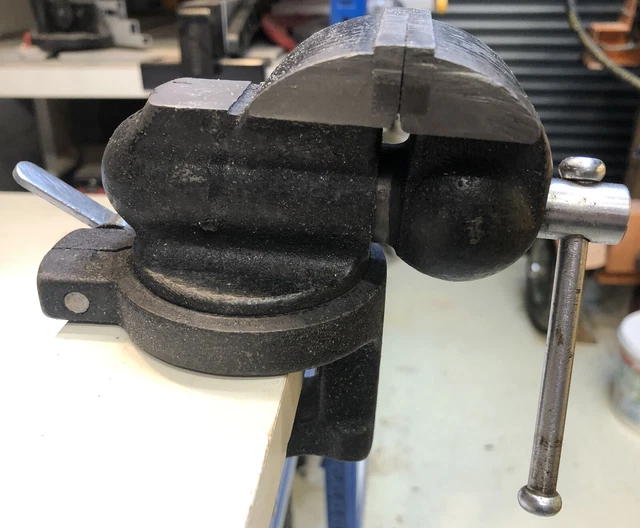 VINTAGE WATCHMAKER’S, JEWELLER’S, Model Makers, Swivel Vise (Vice) £10. ...