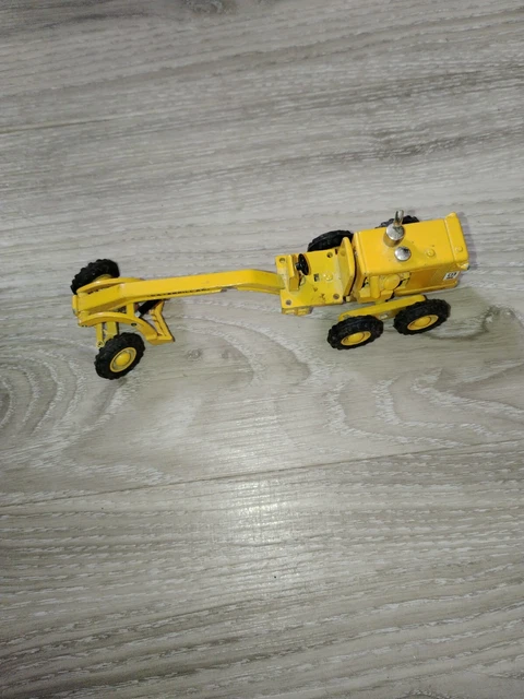 Camion Caterpillar Jouet LOT MAJORETTE CAMION Porte-engin De Chantier ...