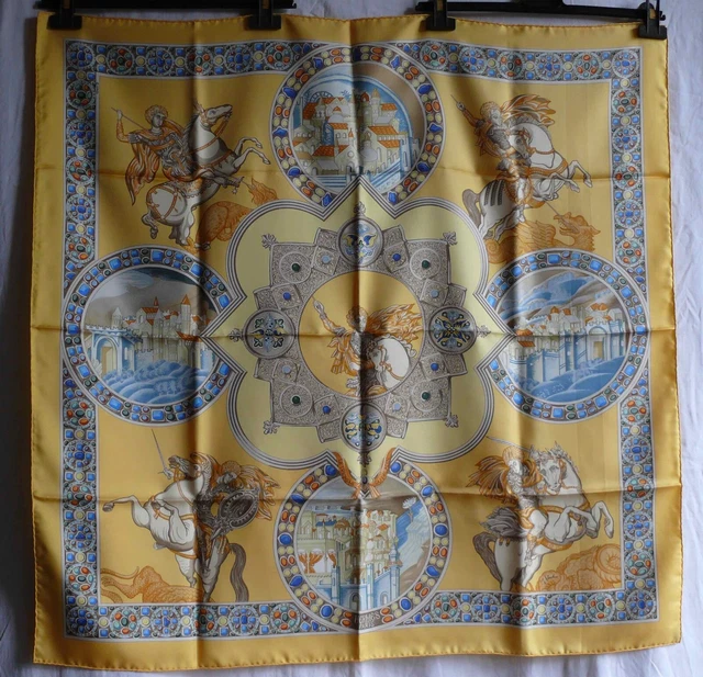 CARRÉ HERMÈS EN twill de soie Le triomphe du Paladin Julie Abadie 1999 ...