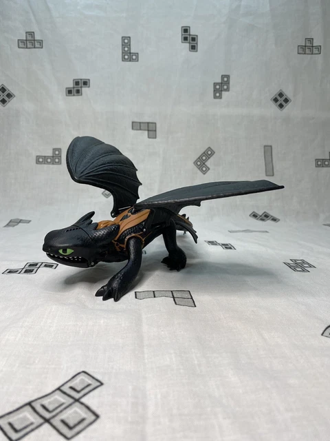 TOOTHLESS NIGHT FURY Figure Dreamworks How to Train Your Dragon Toy £8. ...