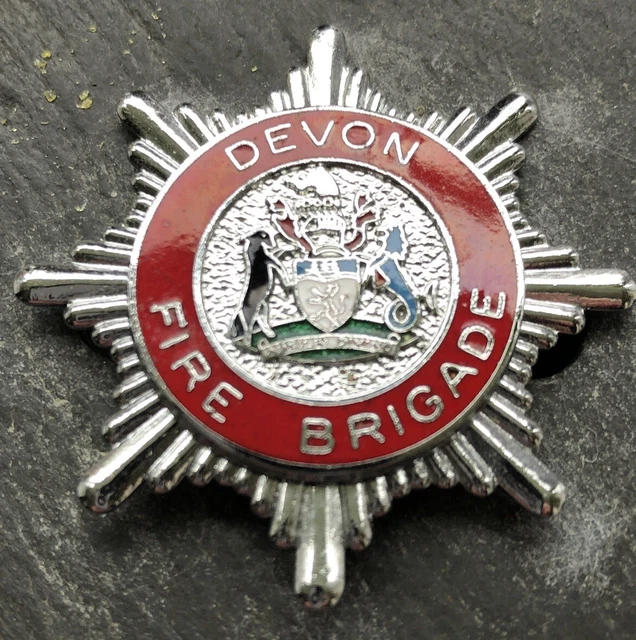 OBSLETE ORIGINAL DEVON County Fire Brigade Cap Badge. £12.99 - PicClick UK