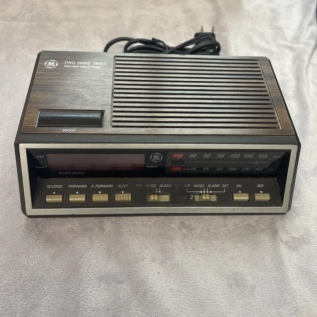 VINTAGE GE ALARM Clock AM/FM Radio Model 7-4616B Two Wake Times ...