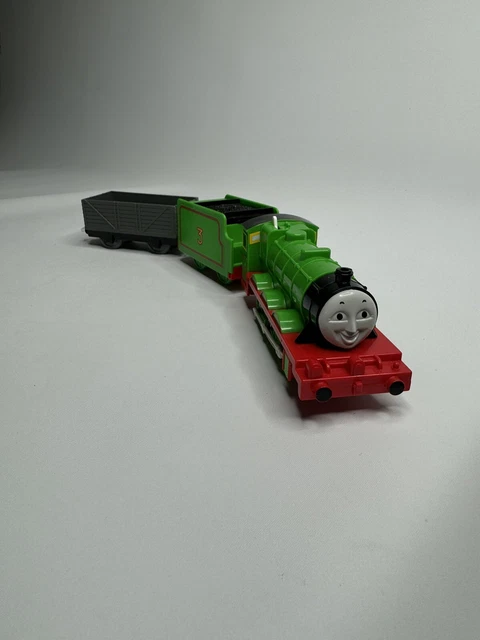 TOMY TRACKMASTER THOMAS The Tank Engine Battery Train Henry & Linked ...