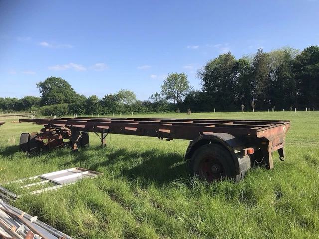 COMMERCIAL OVERLANDER 30’ Skelly Artic Lorry Trailer And Fifth Wheel ...