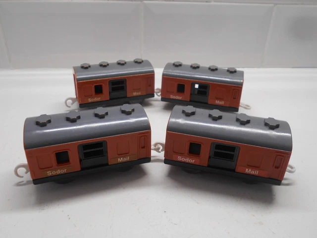 TOMY TRACKMASTER THOMAS the tank engine 4 x sodor mail trucks £7.99 ...