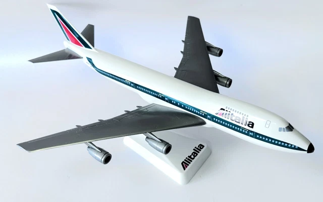 BOEING 747-200 ALITALIA 1990s Vintage Wooster Collectors Model Scale 1: ...