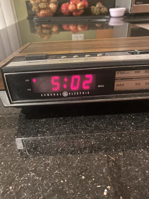 VINTAGE GENERAL ELECTRIC Clock Radio Model No 7-4633 D £7.52 - PicClick UK