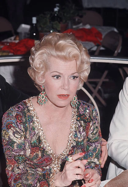 LANA TURNER DURING The Fabulous Forties Benefit 1972 OLD PHOTO 4 EUR 6 ...