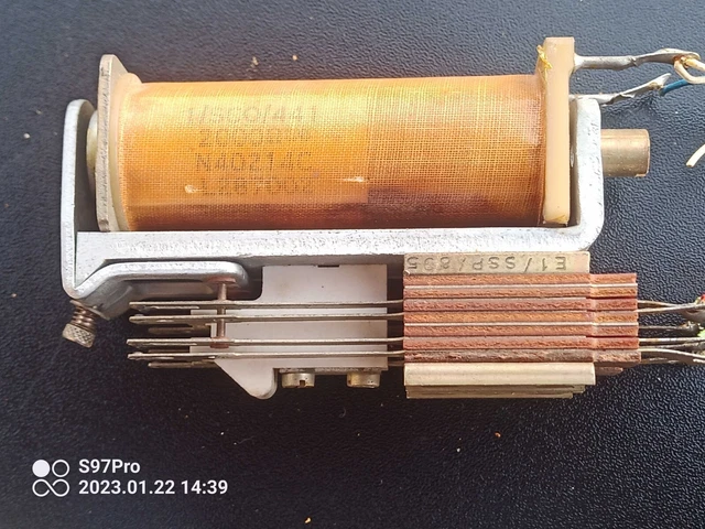 GPO STROWGER EXCHANGE TYPE 3000 RELAY DESIGNATED MM (Used, Recovered) £ ...