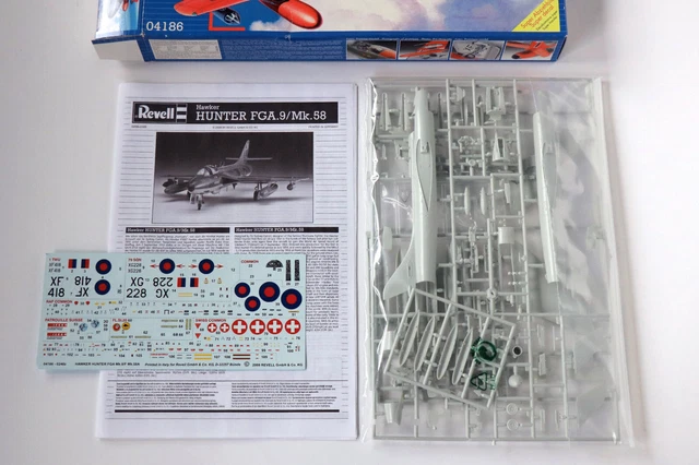 REVELL 04186 HAWKER HUNTER FGA.9 / Mk.58 – Modellbausatz im Maßstab 1: ...