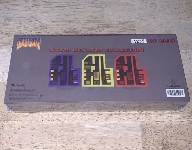 DOOM UAC RETRO Classic Metal Keycard Collection Fanattik Key Card Set £ ...