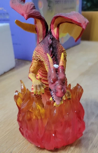 LAND OF THE Dragons Medium Fire Dragon A K069 Tudor Mint £15.00 ...