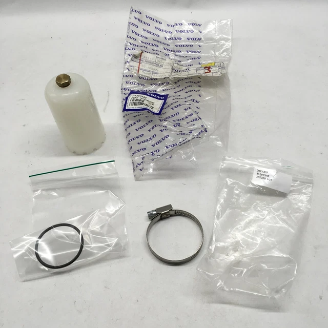 VOLVO XC60 MK1 Rear Tailgate Opening GCP Decanter Reservoir 31297542 ...