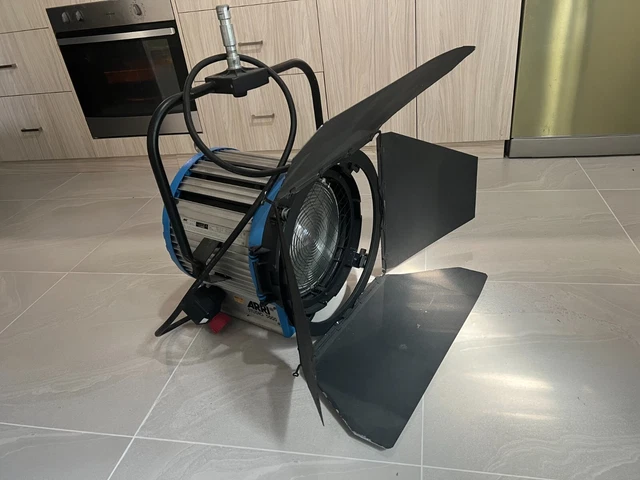 ARRI STUDIO LIGHT 5000w incandescent stage/cinema fresnel light $400.00 ...