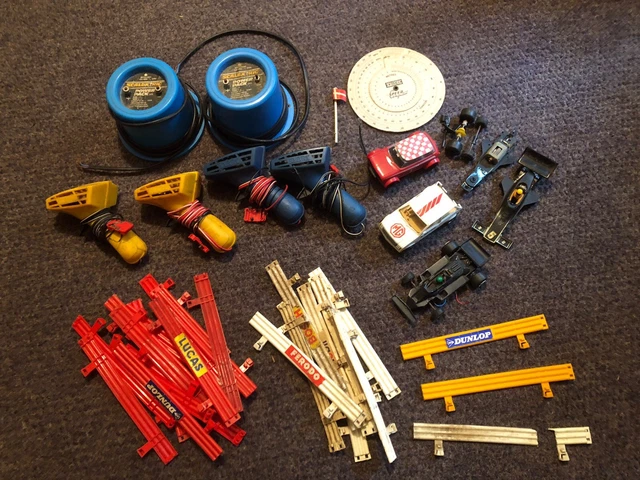 SCALEXTRIC. VINTAGE CARS, power packs, controllers, barriers. metro ...