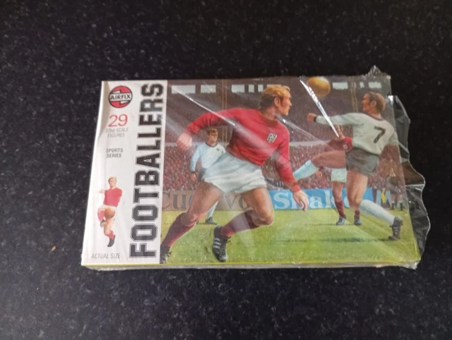 PLASTIC 1/32 AIRFIX Footballers Football Players Boxed Cellophane ...