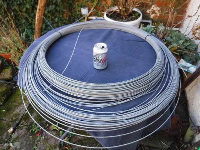 LARGE ROLL OF Thick Heavy Duty Galvanised Wire 3mm Approx 180 Meters ...